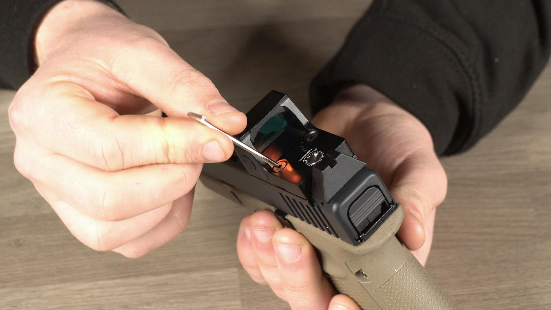 PBTV Quick Tip | How to Install a Raven BDS Sight Battery